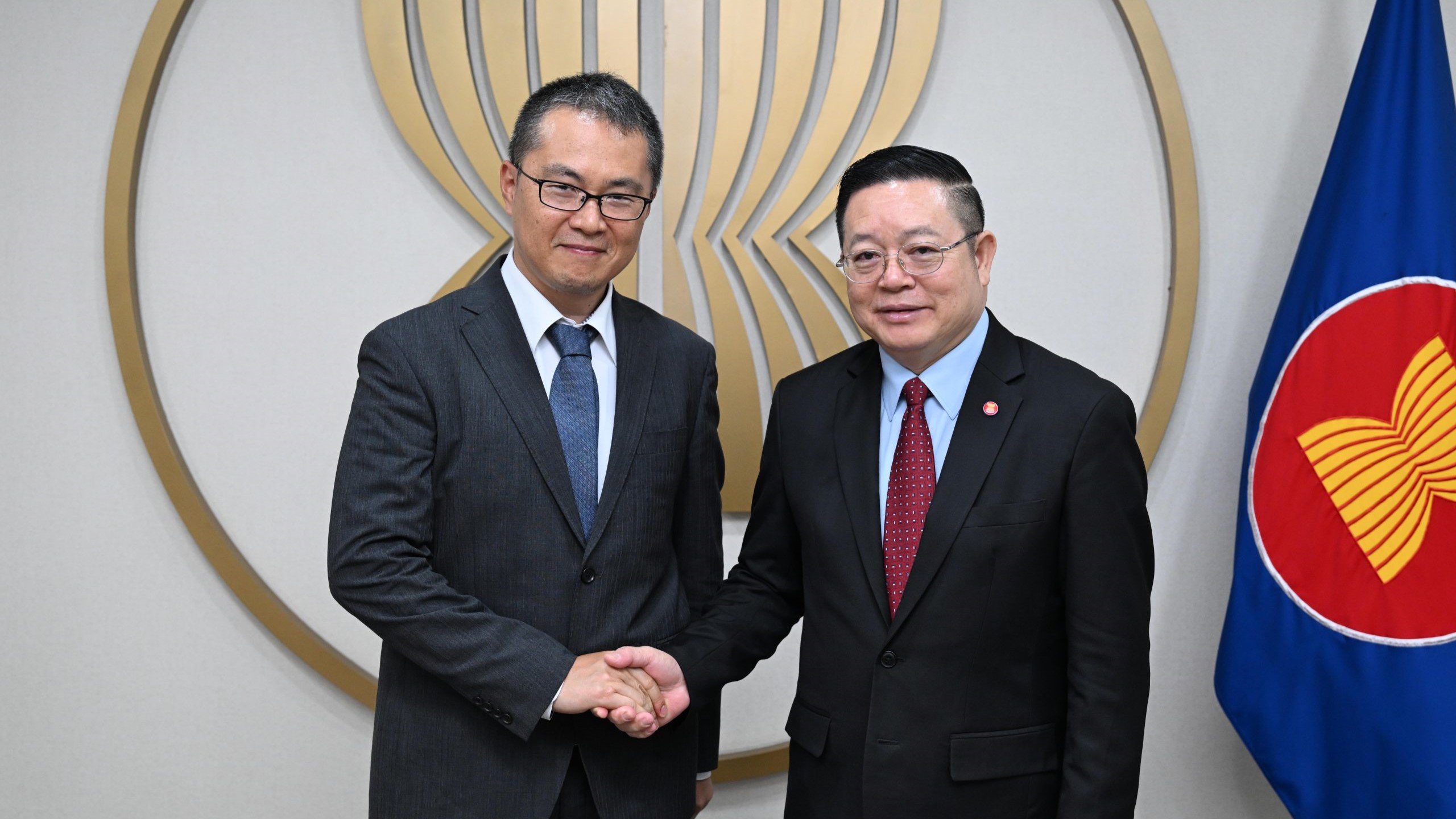 ERIA and ASEAN Secretariat Discuss Preparations for ERIA School of Government Leadership Lecture ...