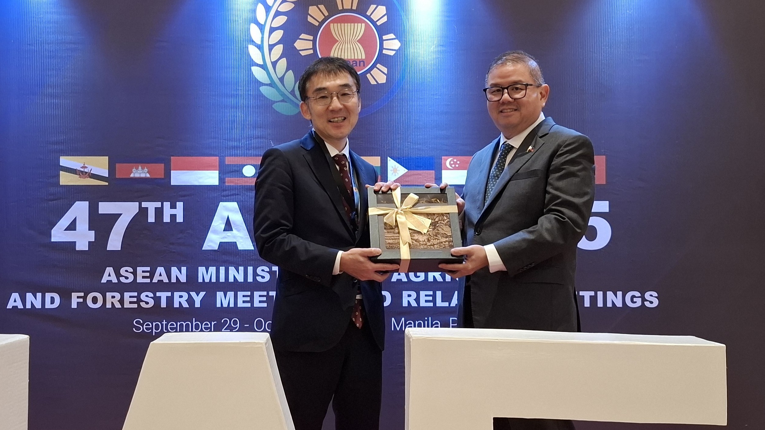 ERIA President and Philippine Agriculture Secretary Explore Future ...