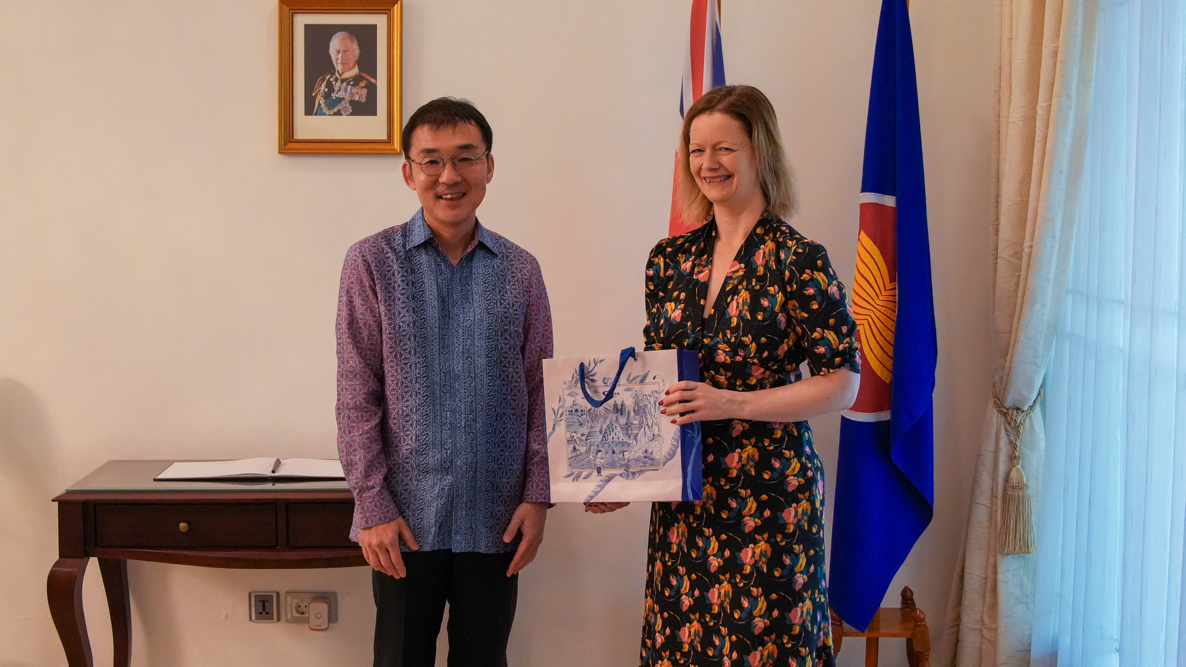 ERIA President Meets New UK Ambassador to ASEAN to Explore Co-operation ...
